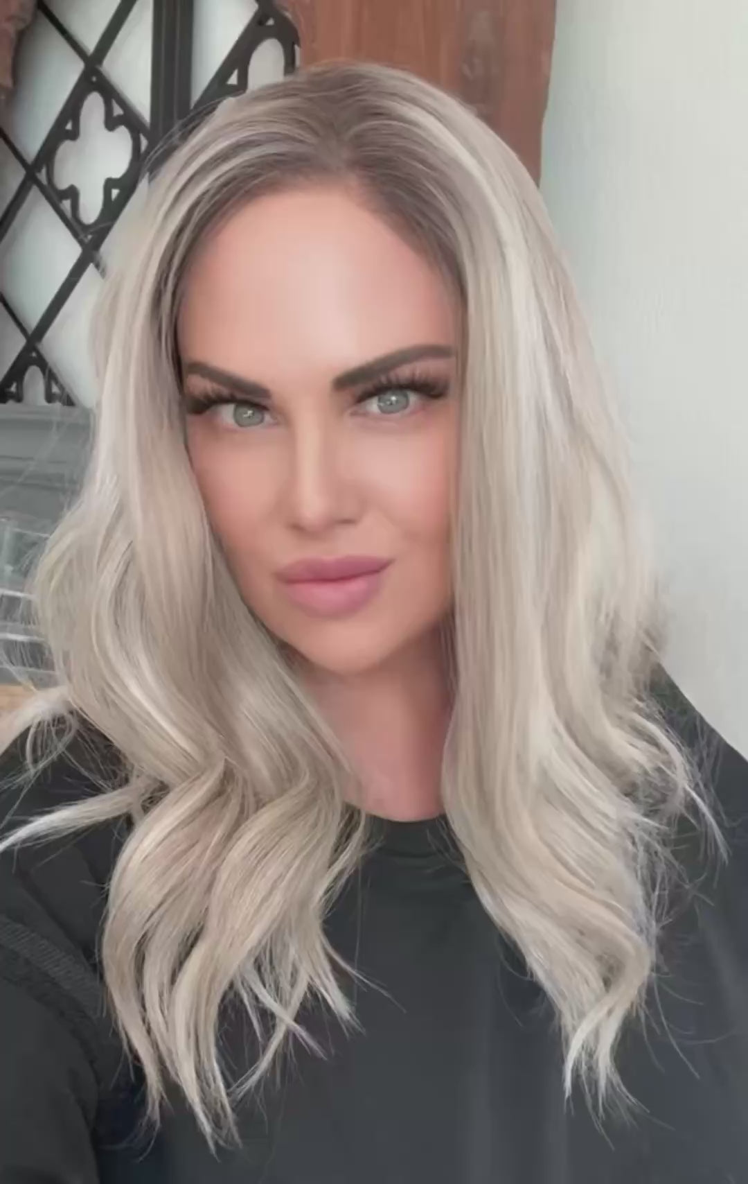 Terry 01 - OG - Ash Blonde with Highlights - Nel's Wigs